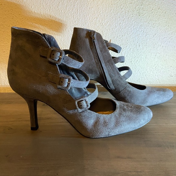 Metaphor | Shoes | Metaphor Gray Strappy Ankle Shoes Various Sizes All ...